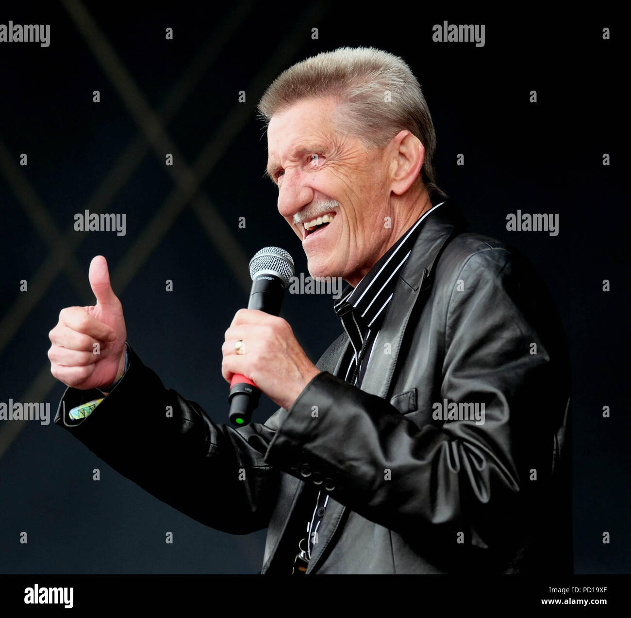 Chuckle brothers hi-res stock photography and images - Alamy