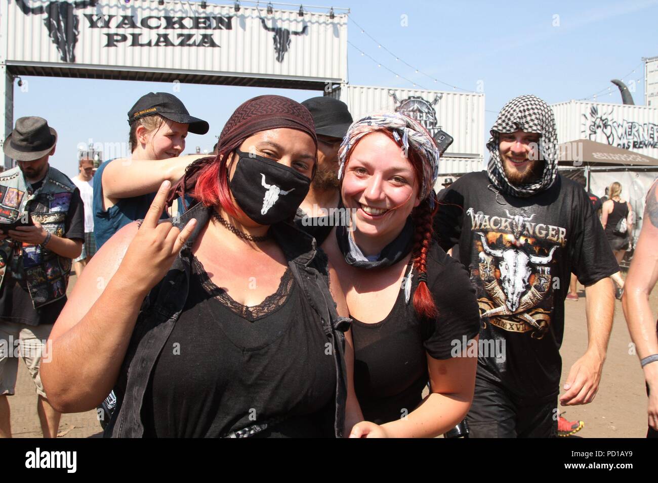 Headbanger hi-res stock photography and images - Alamy