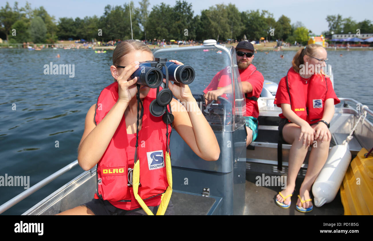 Ertingen, Germany. 05th Aug, 2018. Members of the German Life Saving ...