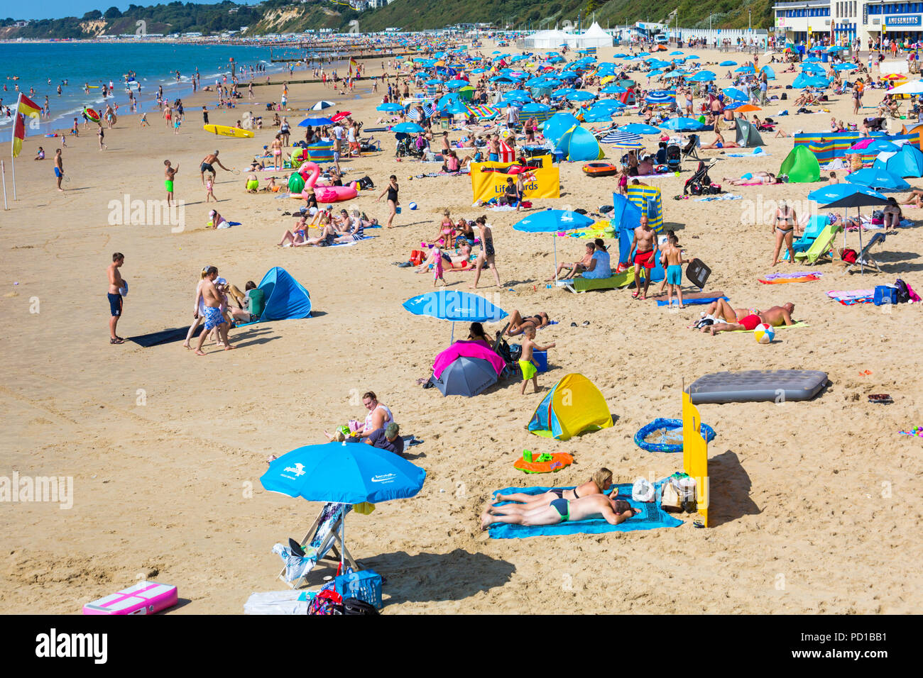 Bournemouth, Dorset, UK. 5th Aug 2018. UK weather: another hot sunny ...