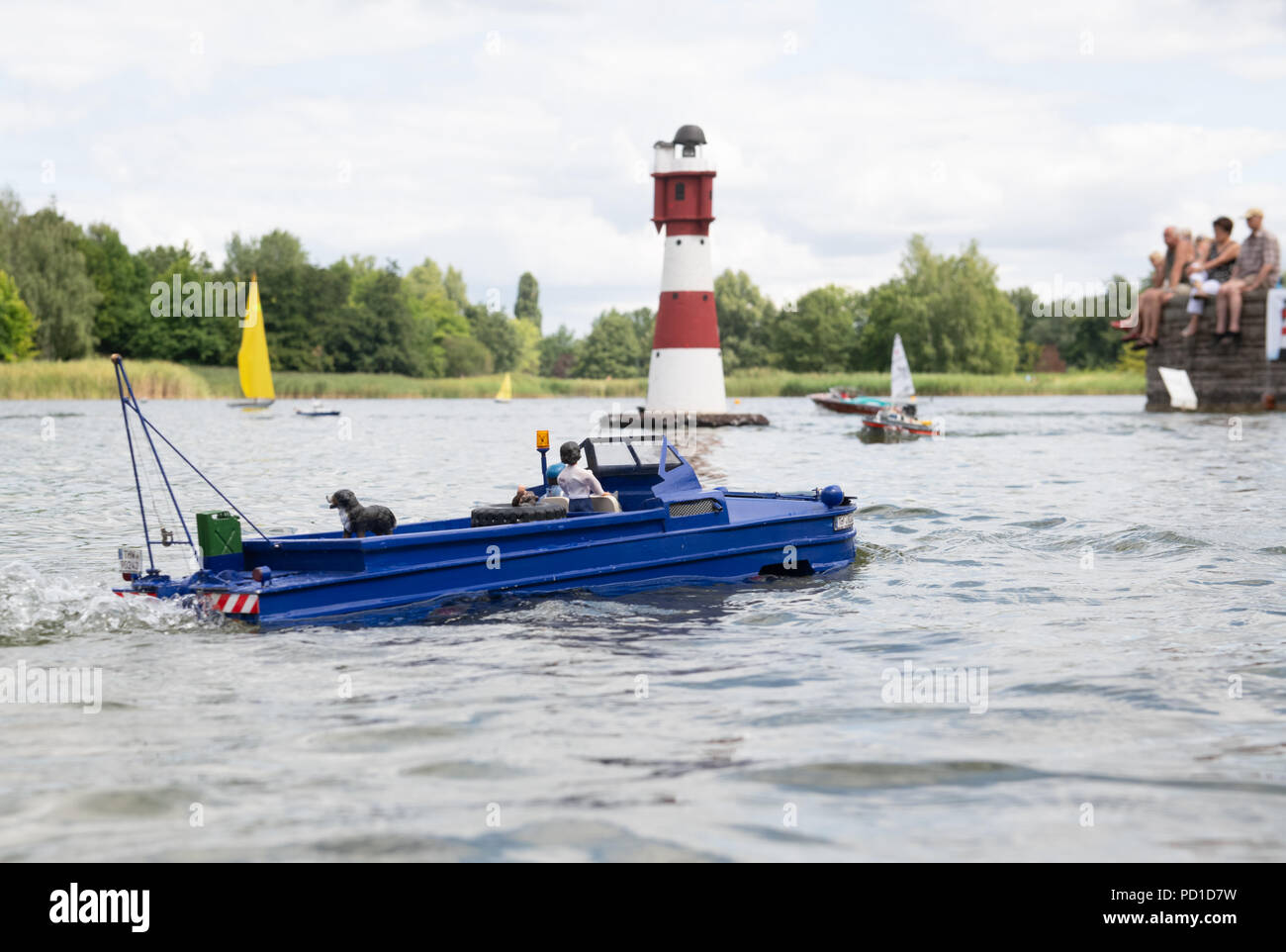 Gmc 353 dukw hi-res stock photography and images - Alamy