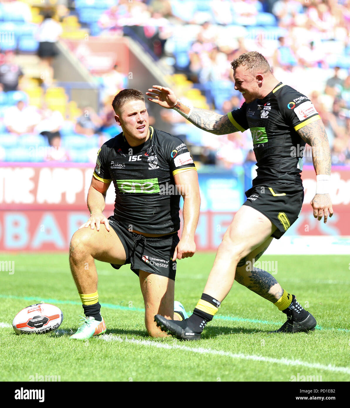 Josh charnley tom lineham hi-res stock photography and images - Alamy