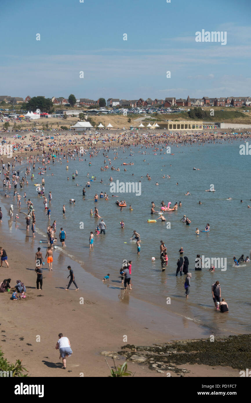 Barry island beach summer hi-res stock photography and images - Alamy