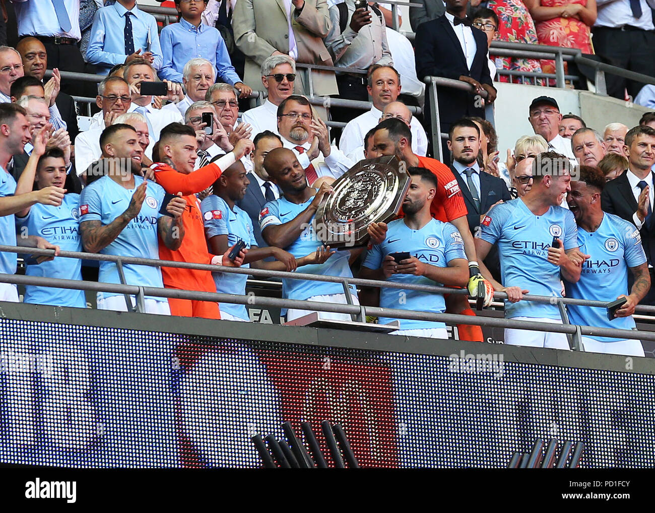 Action gantry football hi-res stock photography and images - Alamy