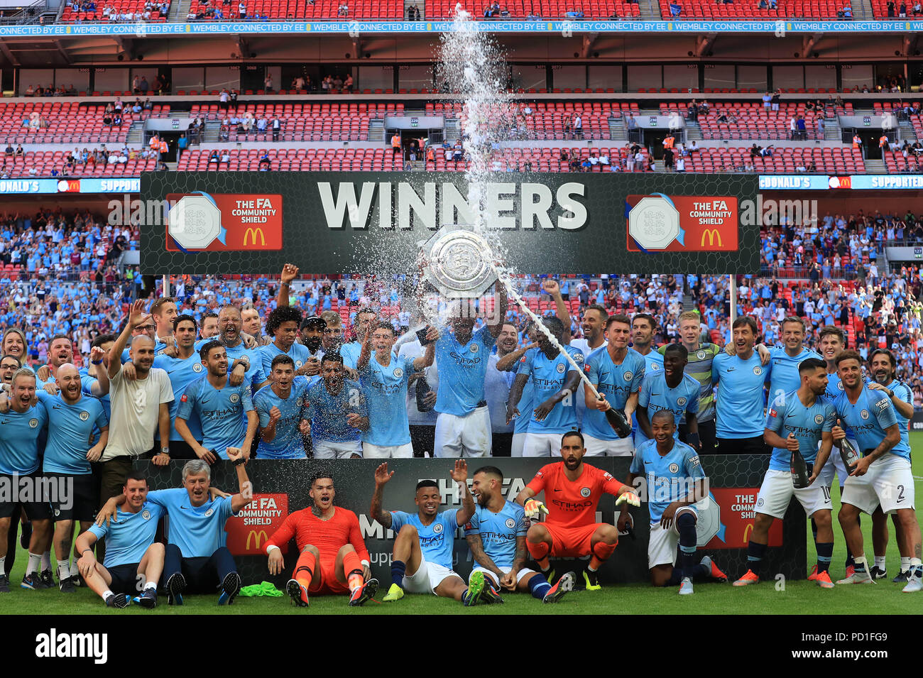 Fa charity shield wembley stadium hi-res stock photography and images ...