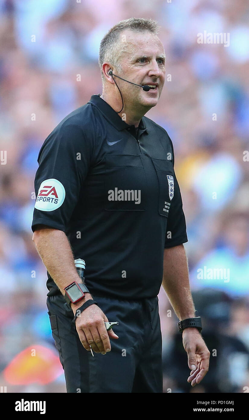 Jon moss hi-res stock photography and images - Alamy