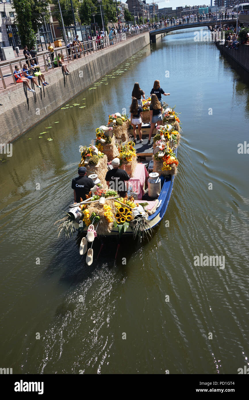 Flower vendor floating flower market hi-res stock photography and ...