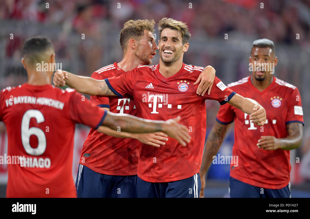 Bayern munich vs manchester united 1 0 hi-res stock photography and ...