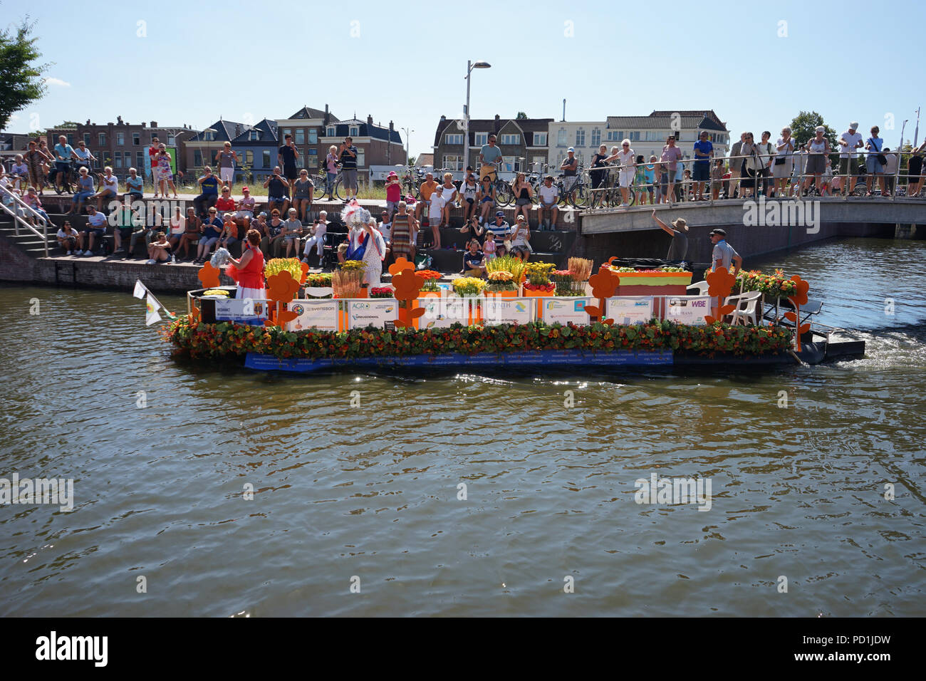 Large ship decorated hi-res stock photography and images - Alamy