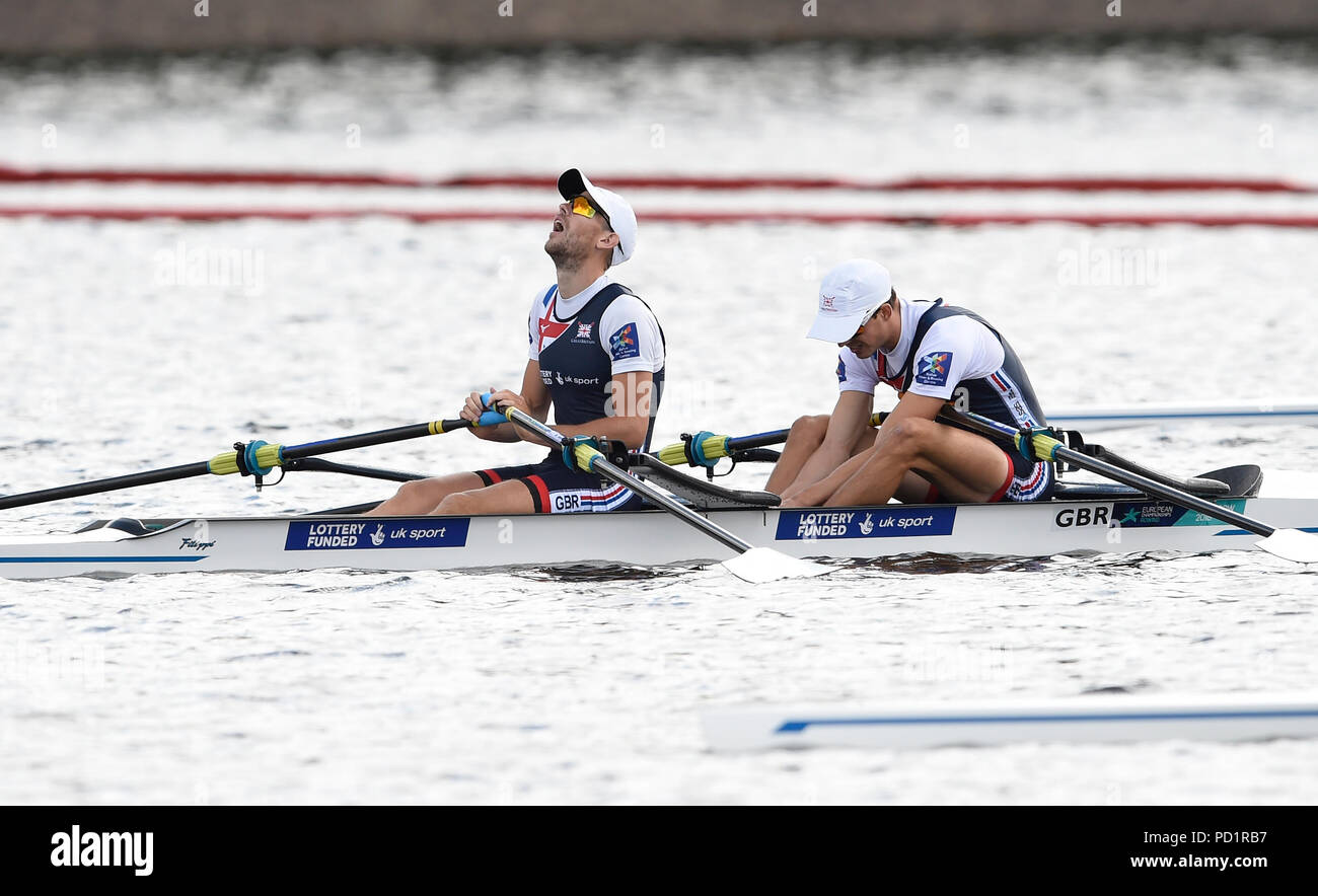 Mens lightweight four finish hi-res stock photography and images - Alamy