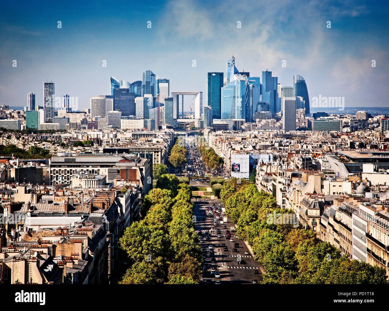 Business district la defense paris hi-res stock photography and images ...