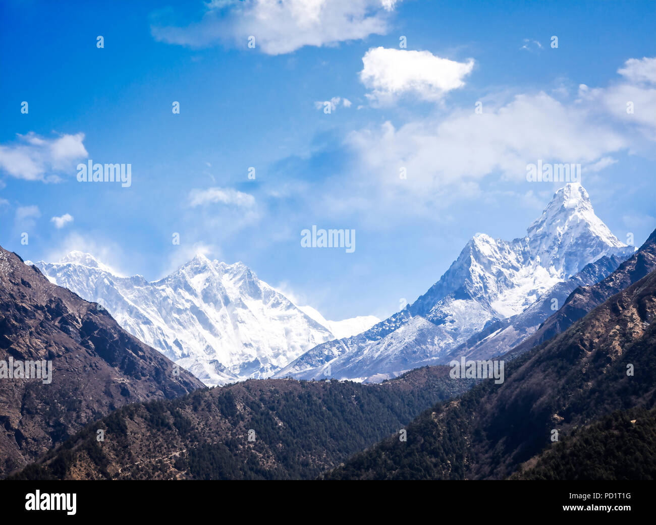 Everest range hi-res stock photography and images - Alamy