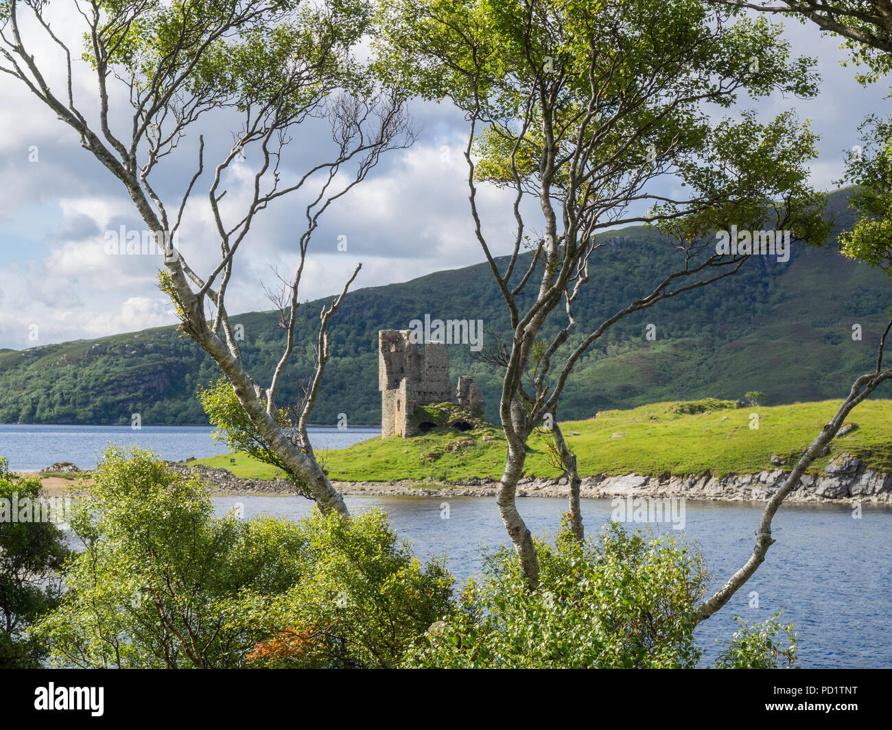 Hidden castle hi-res stock photography and images - Alamy