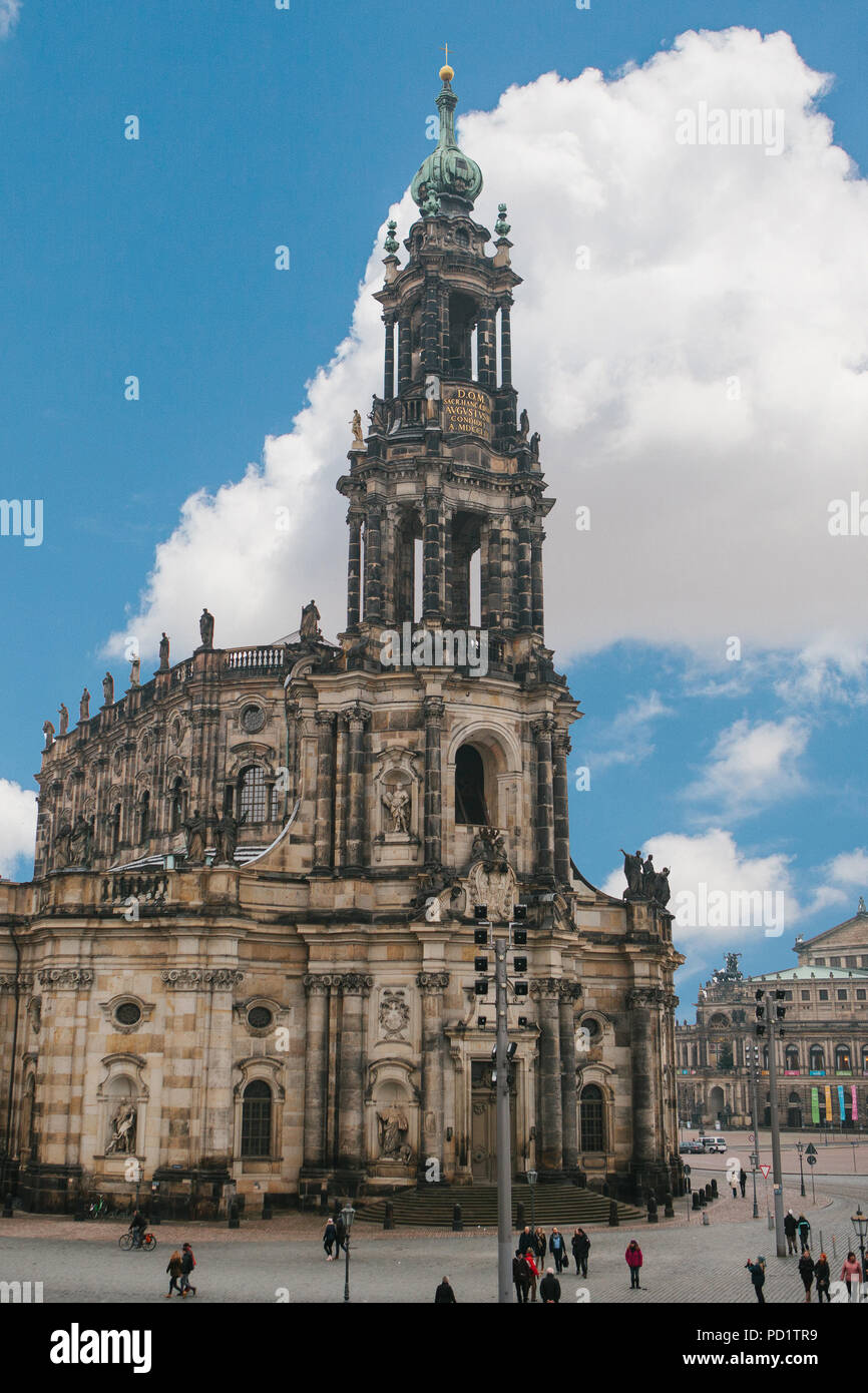 16th century square cathedral tower hi-res stock photography and images ...