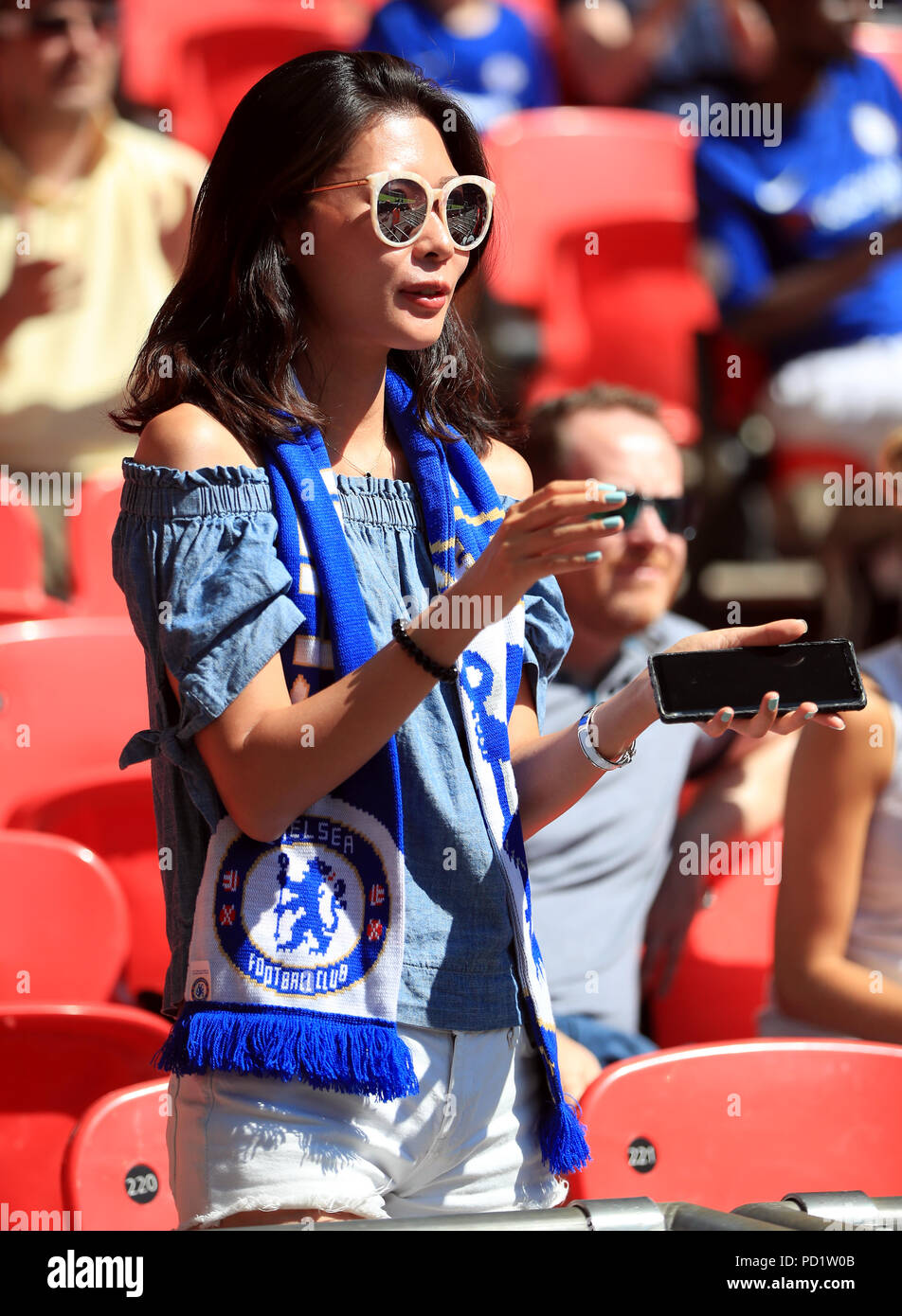 Chelsea fan in the stands hi-res stock photography and images - Alamy
