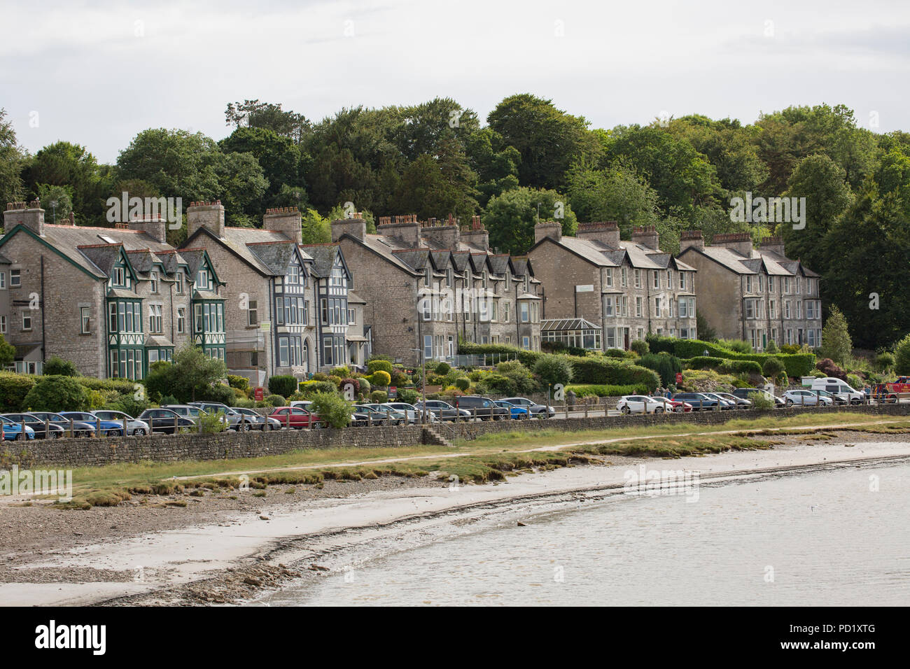 Estuary housing hi-res stock photography and images - Alamy