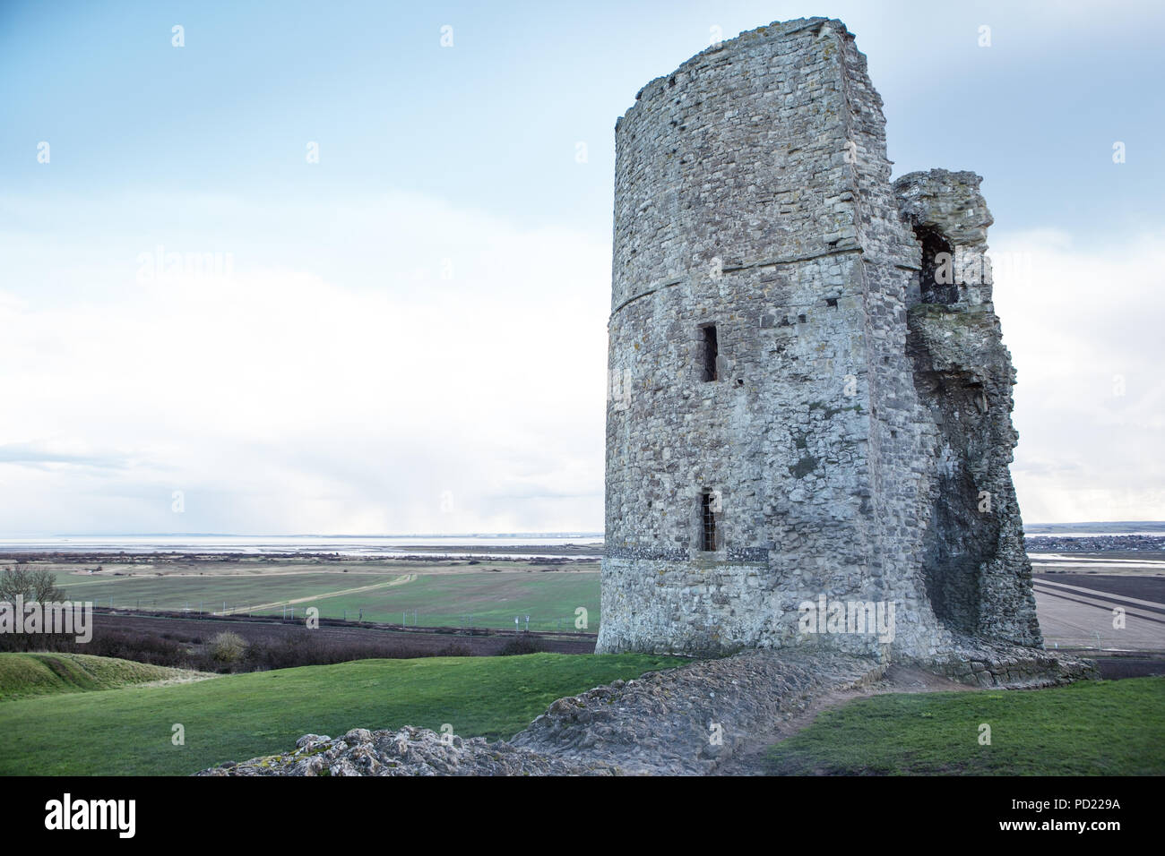 Ruins hadleigh castle in essex hi-res stock photography and images - Alamy