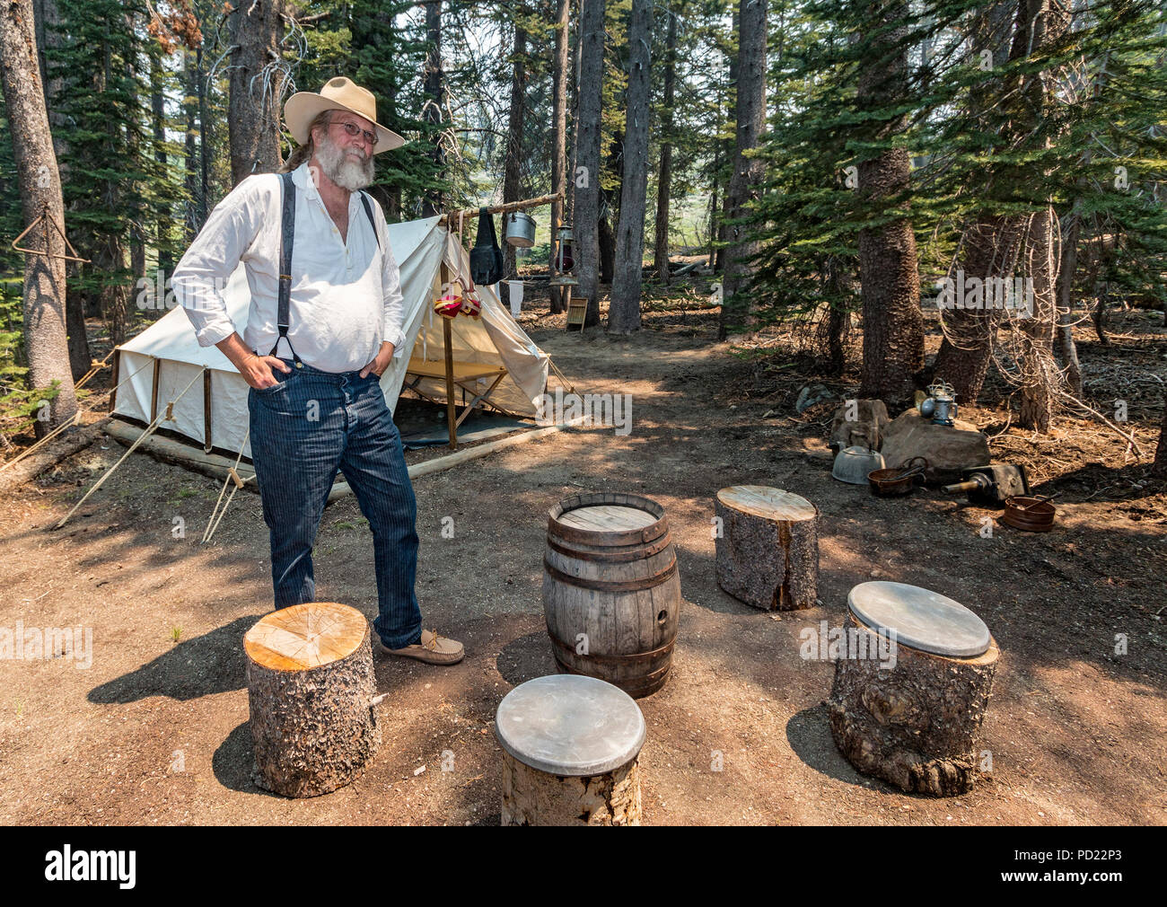 Tent 1800s hi-res stock photography and images - Alamy