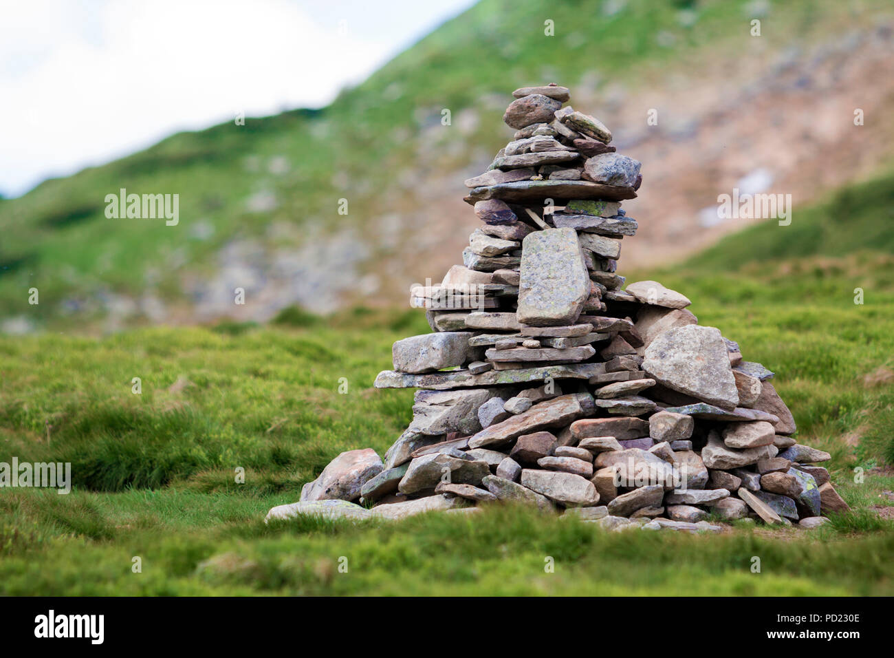 Grassy pyramid hi-res stock photography and images - Alamy