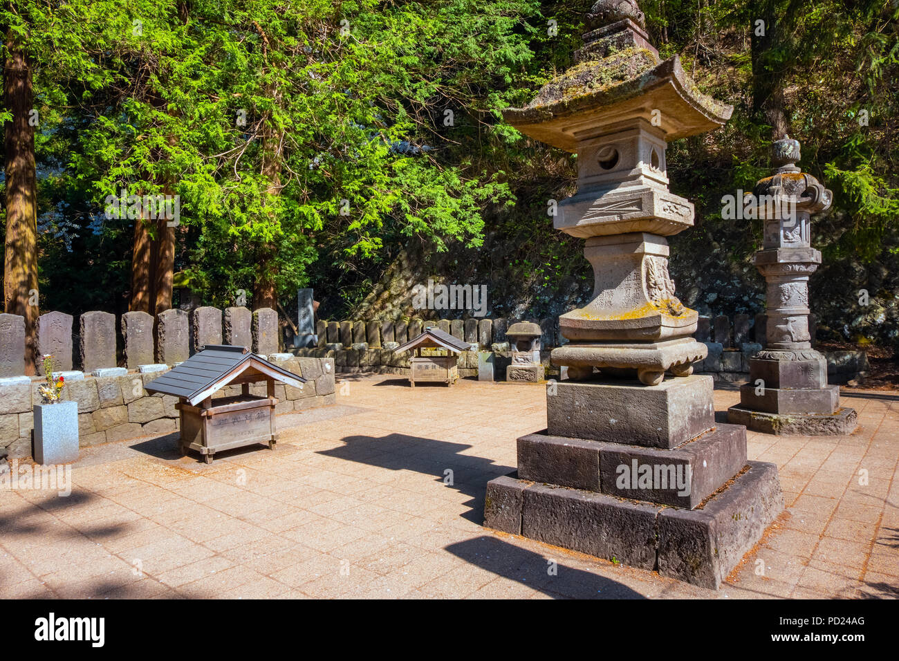 Death suicide harakiri hi-res stock photography and images - Alamy