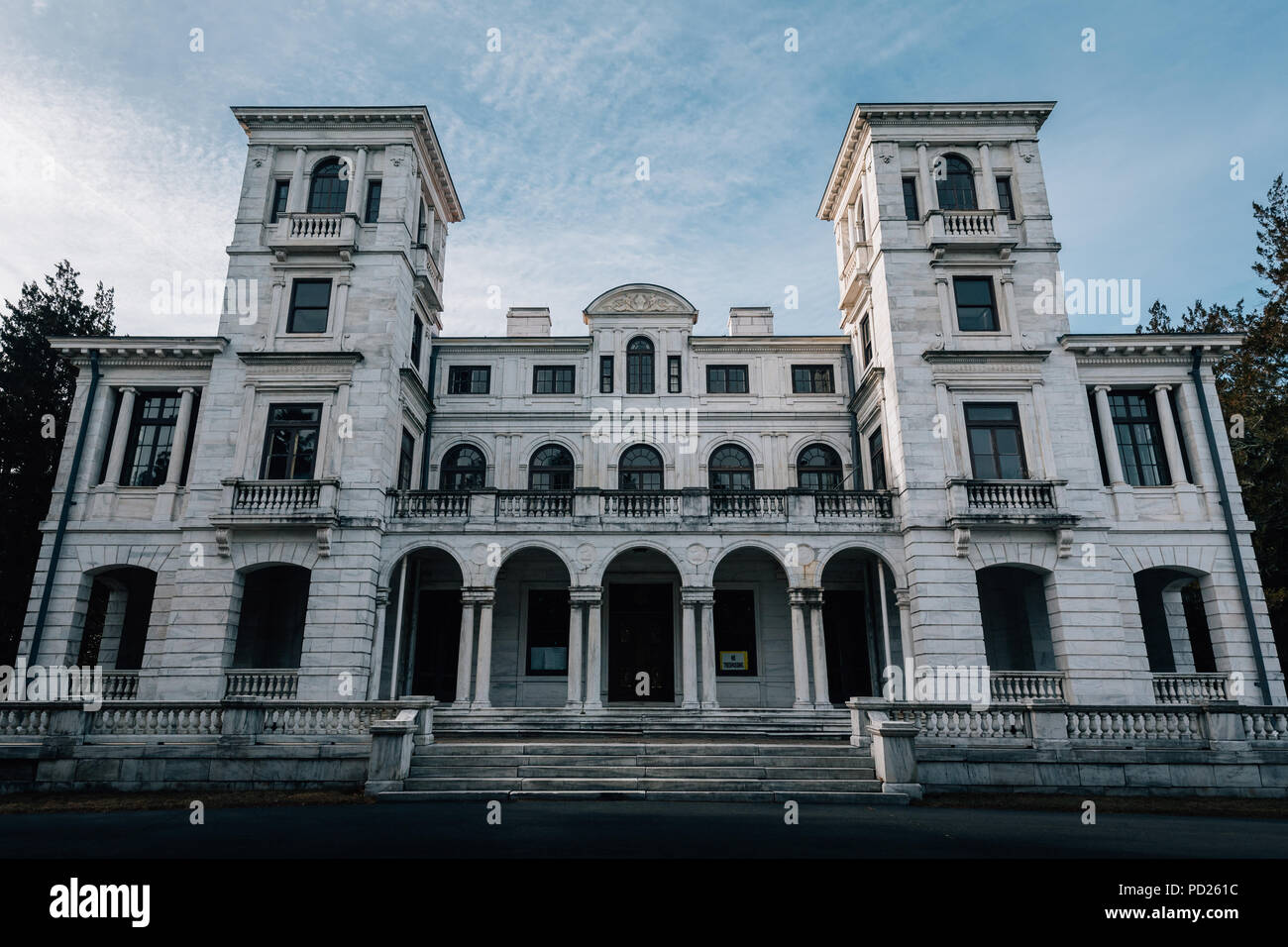 Swannanoa palace hi-res stock photography and images - Alamy Swannanoa palace hi-res stock photography and images - Alamy