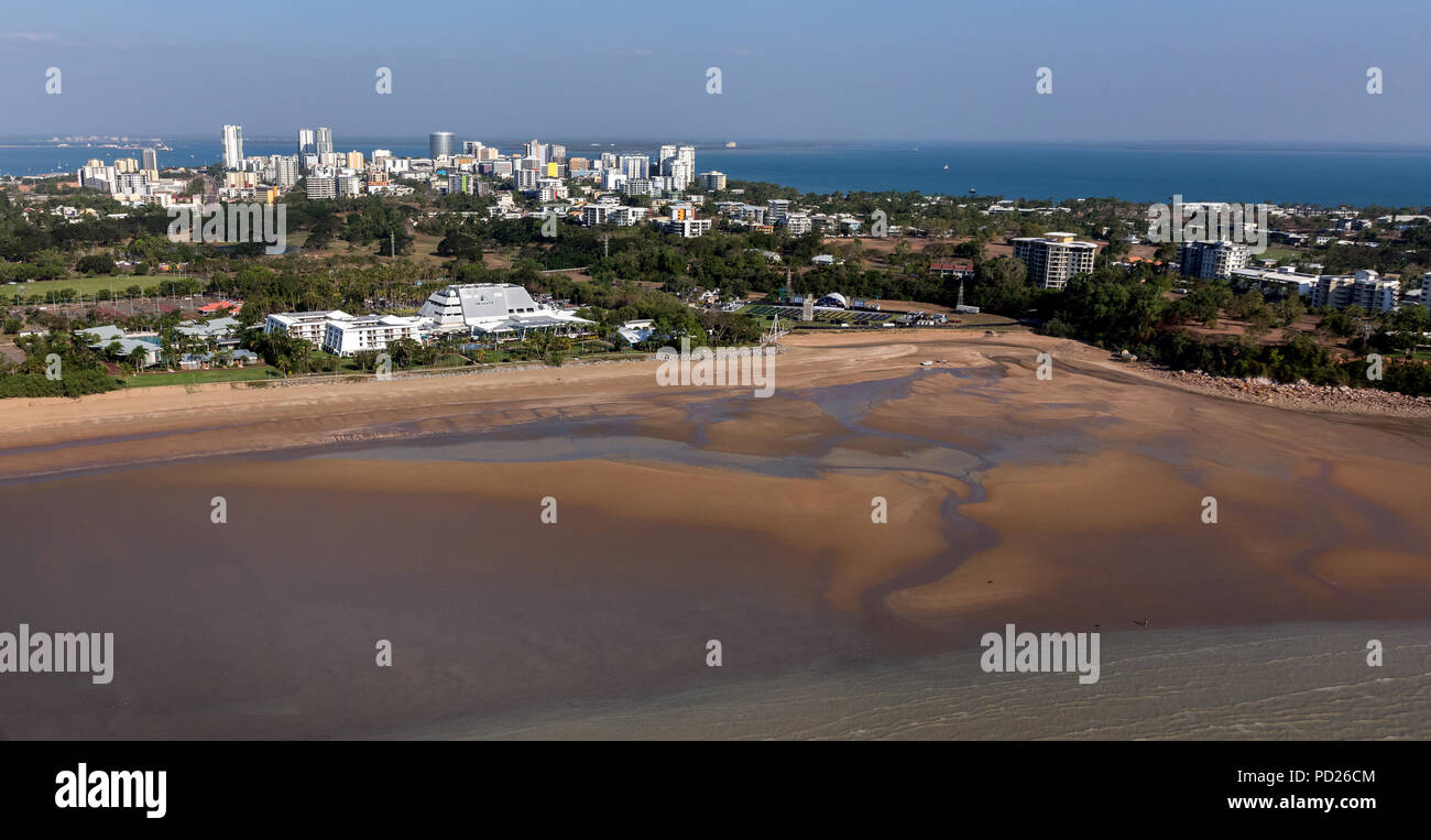 Australian capital territory streets hi-res stock photography and ...