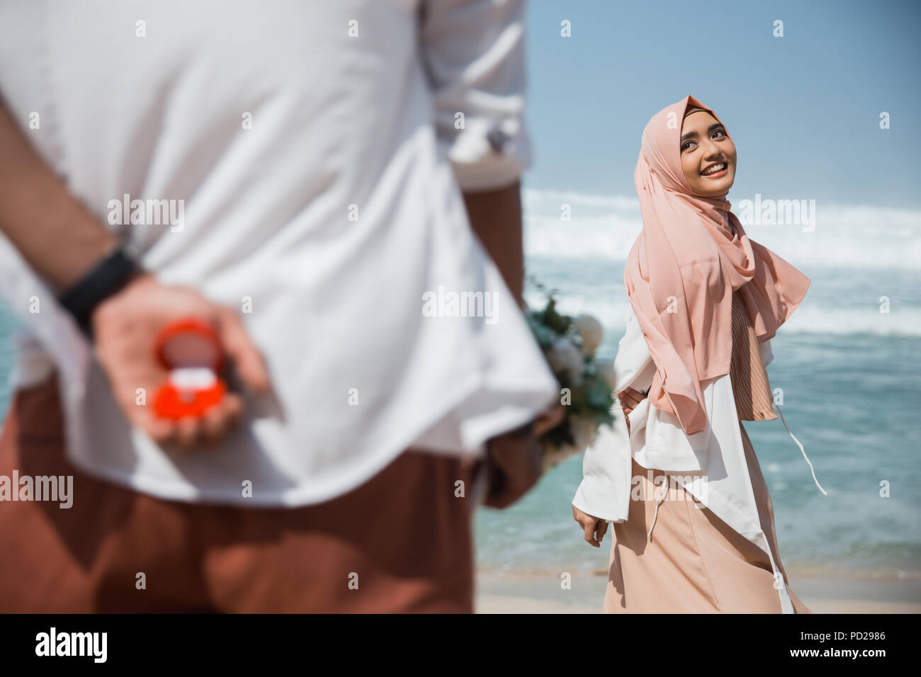 Woman receiving marriage proposal hi-res stock photography and images ...