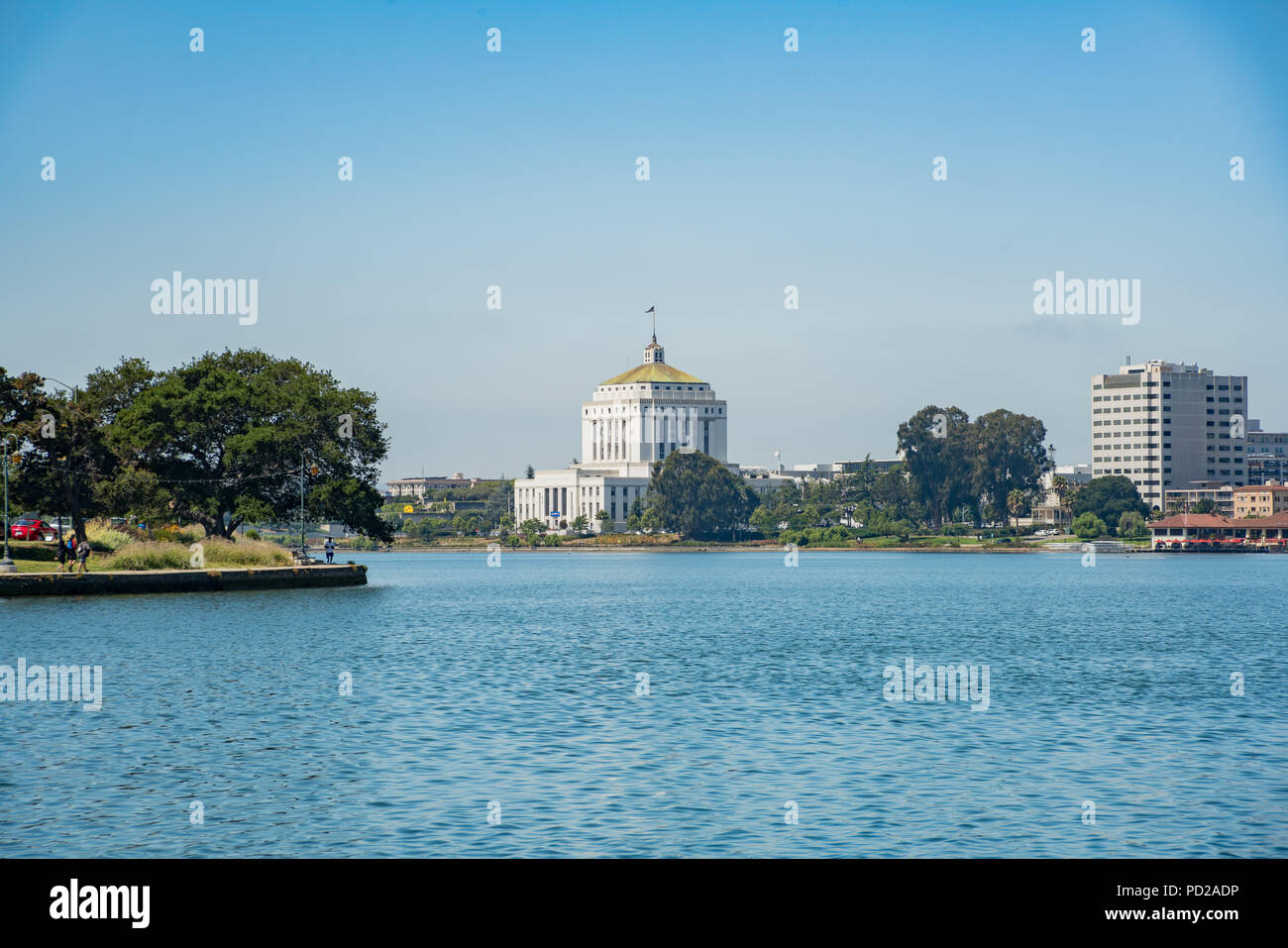 Morning view of some building around Lake Merritt at Oakland ...