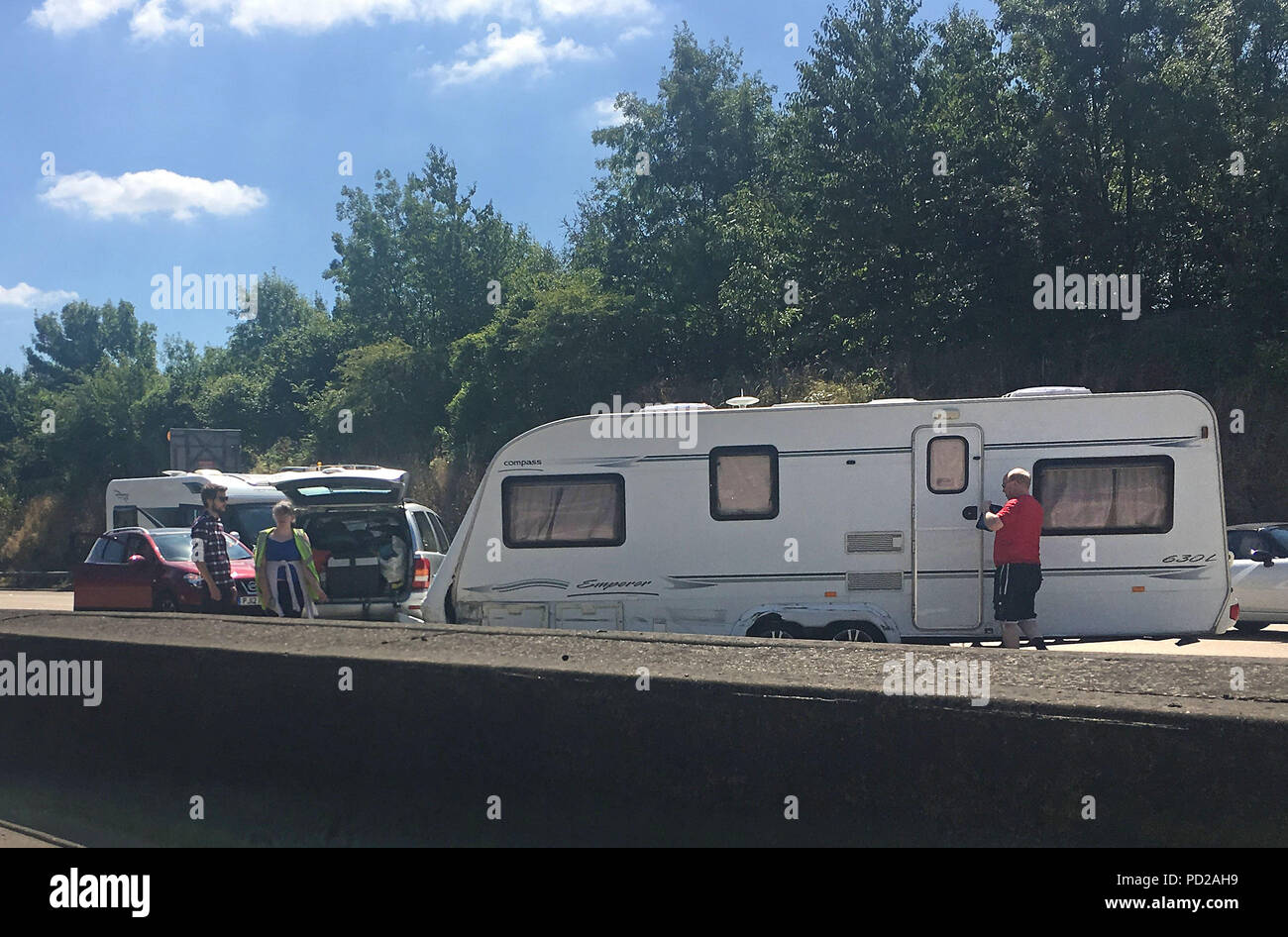 Jack knifed caravan hi-res stock photography and images - Alamy