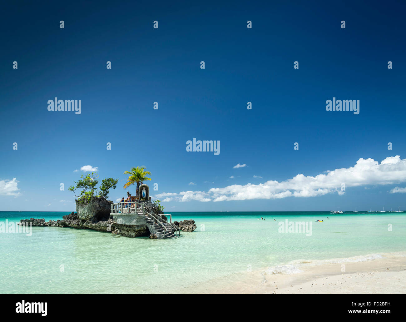 station 2 beach main area of boracay tropical paradise island ...