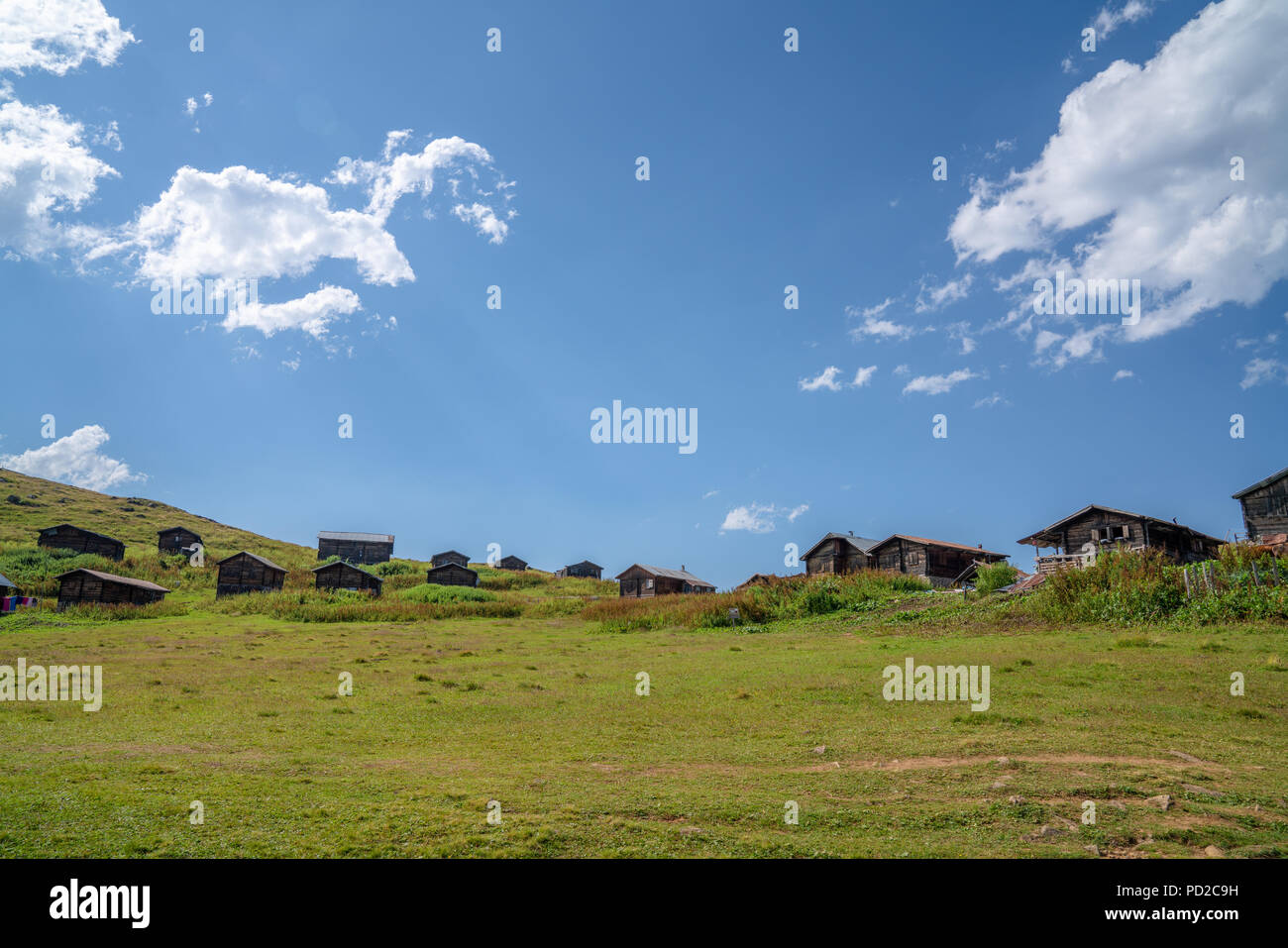 Wooden old bungalow house in nature. Rize, Turkey Stock Photo - Alamy