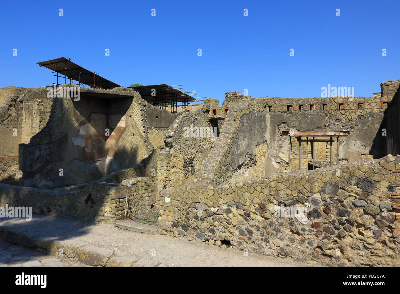 Thermopolium herculaneum hi-res stock photography and images - Alamy