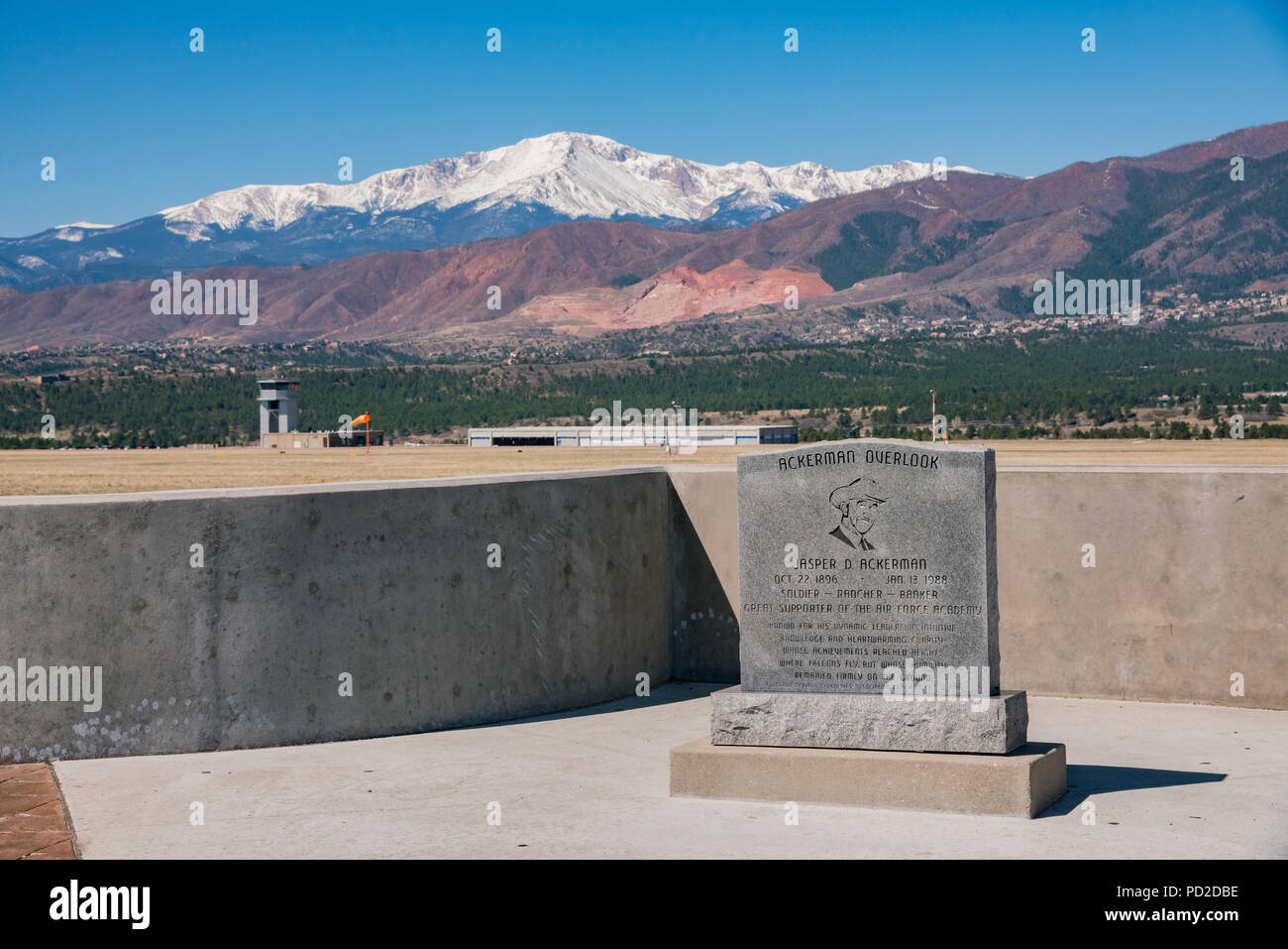 The beautiful landscape from the Ackerman Overlook, Colorado Springs ...