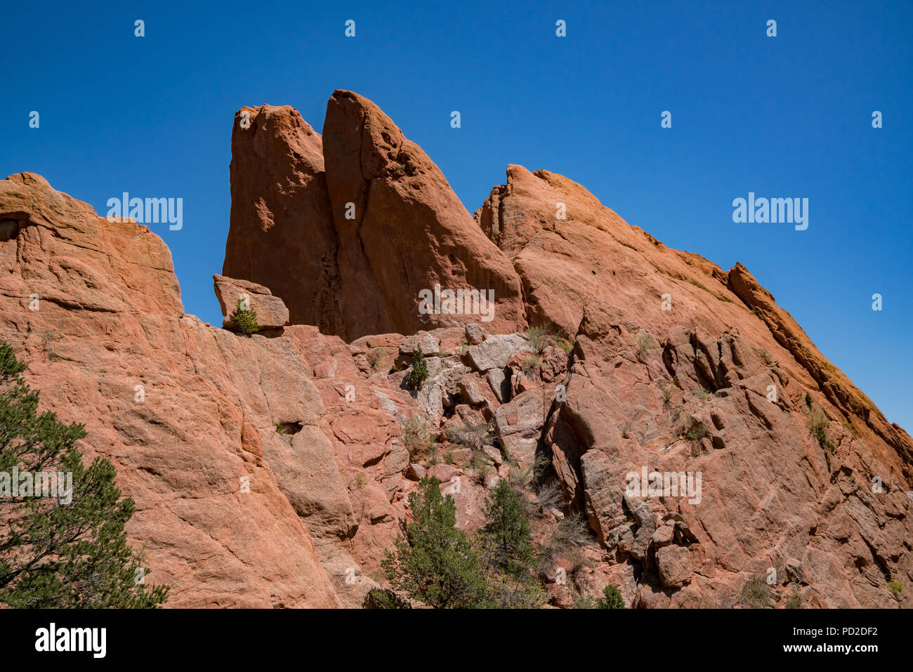 Beautiful landscape of the famous Garden of the Gods at Manitou Springs ...