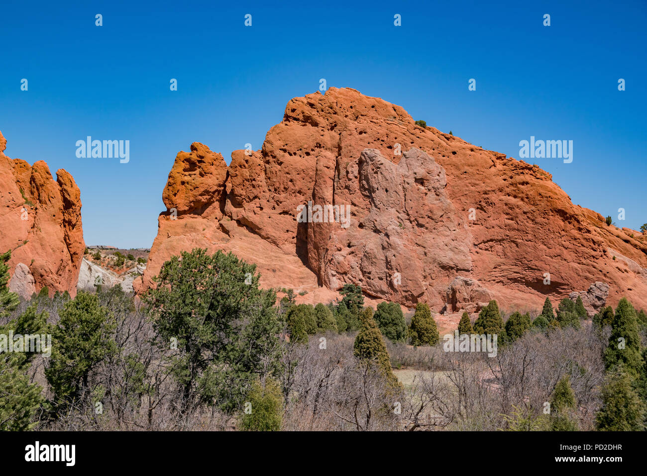 Beautiful landscape of the famous Garden of the Gods at Manitou Springs ...