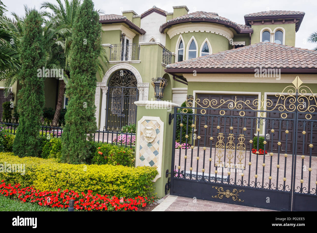 Gated Community Usa Stock Photos & Gated Community Usa Stock Images - Alamy