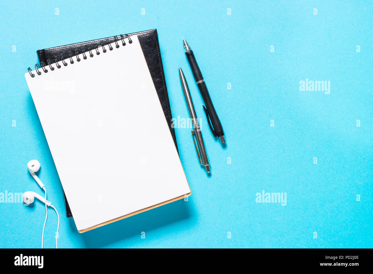 Notepaper background hi-res stock photography and images - Alamy