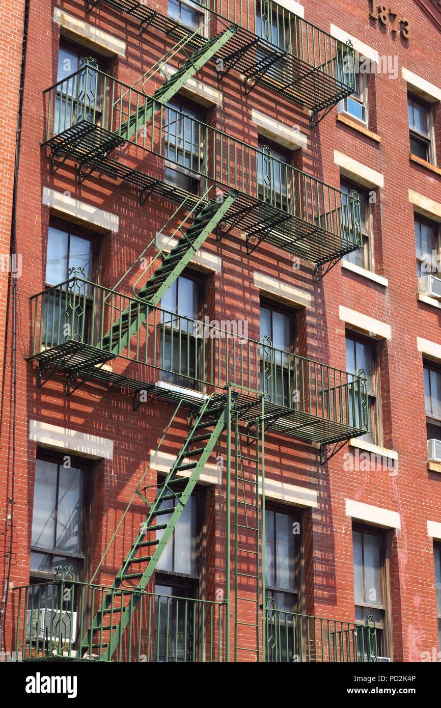 Escape ladders hi-res stock photography and images - Alamy
