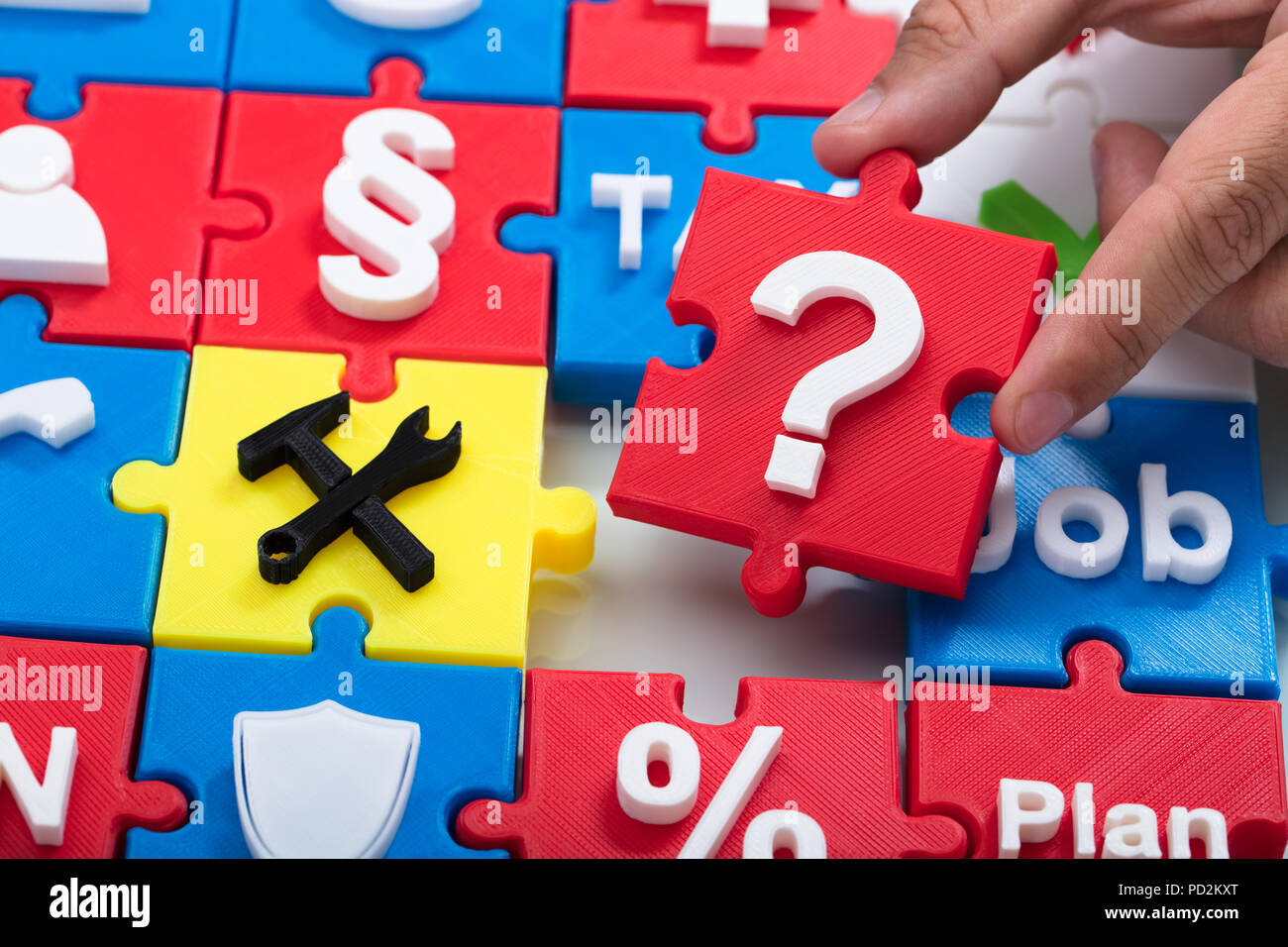 Jigsaw question mark hi-res stock photography and images - Alamy