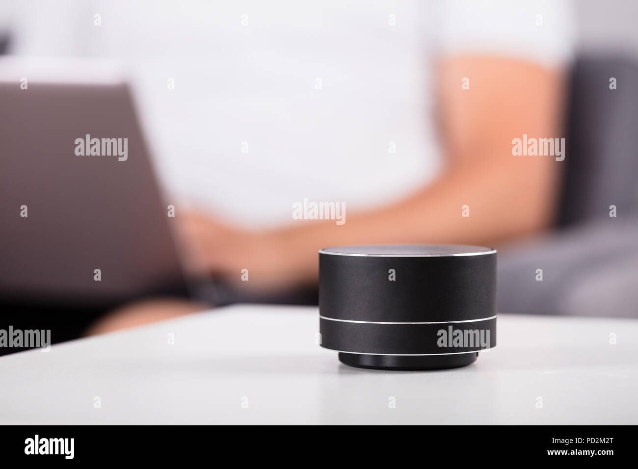 Smart speaker close up hi-res stock photography and images - Alamy