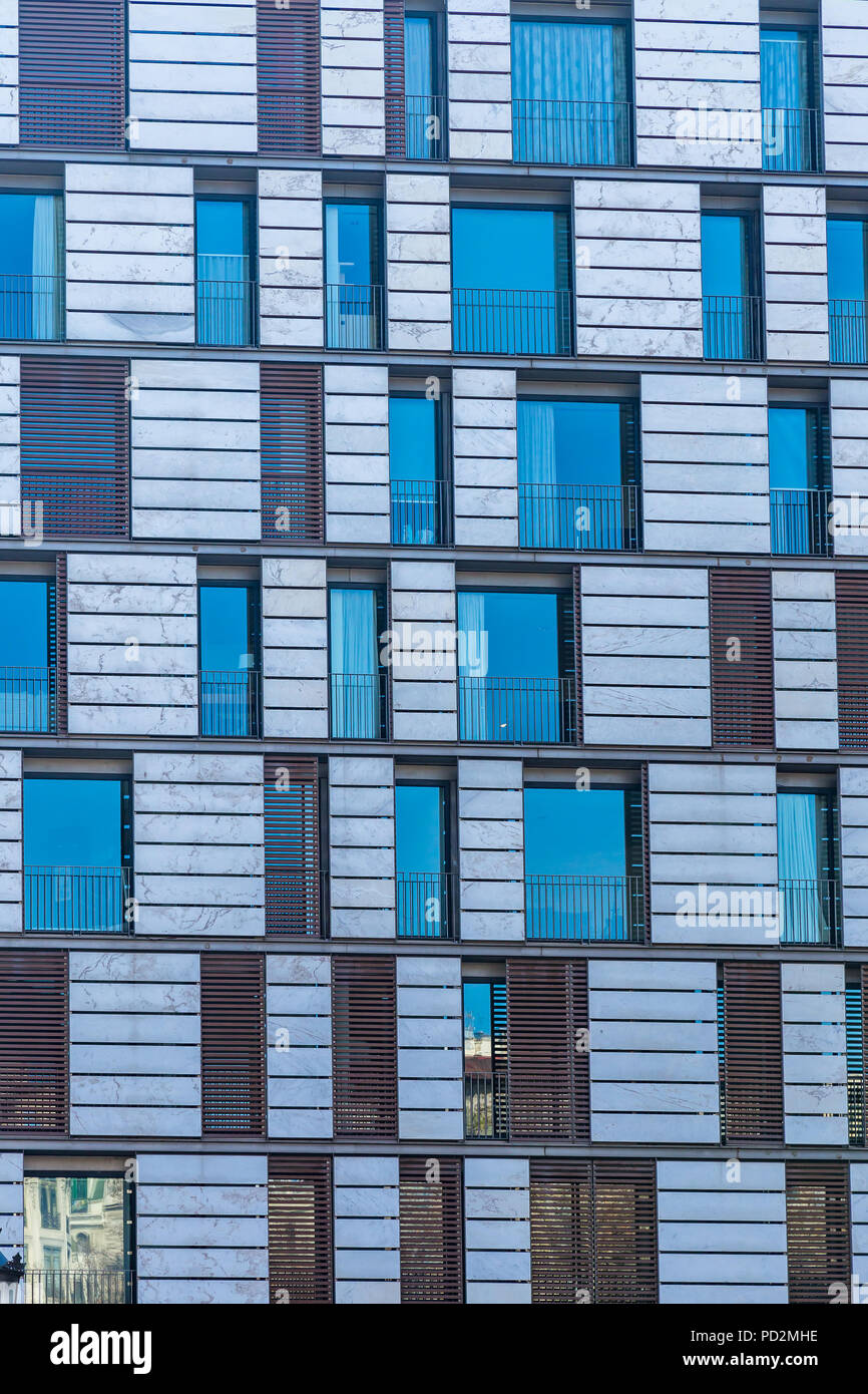 Barcelona block structure hi-res stock photography and images - Alamy