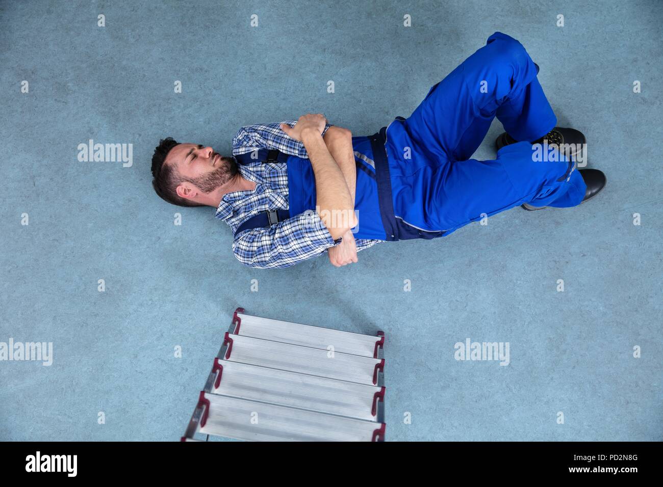 Falling from ladder hi-res stock photography and images - Alamy