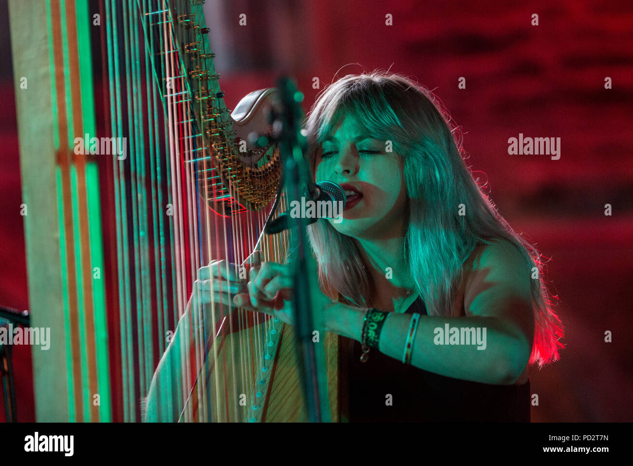 Mikaela davis singer hi-res stock photography and images - Alamy