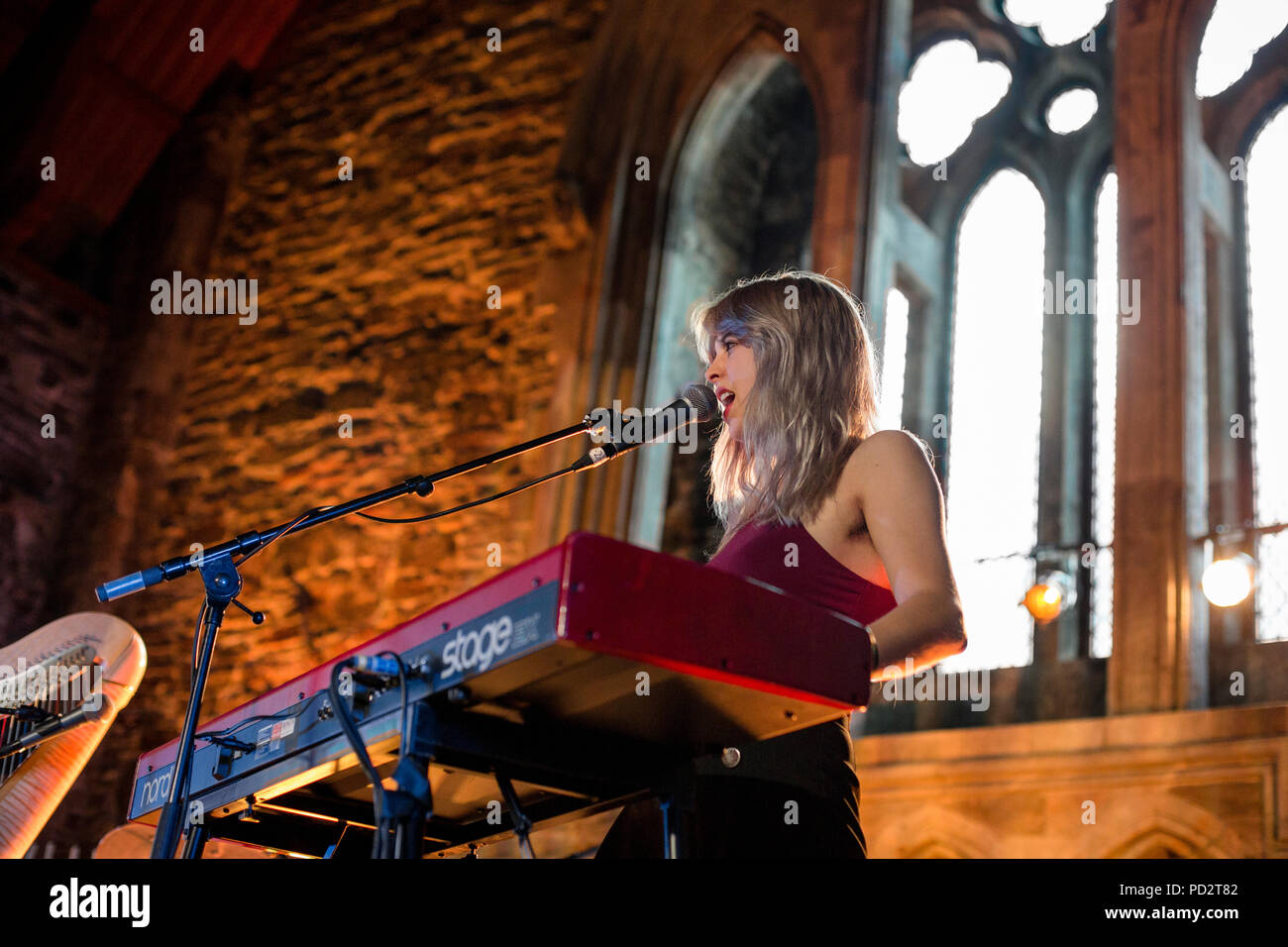 Mikaela davis singer hi-res stock photography and images - Alamy