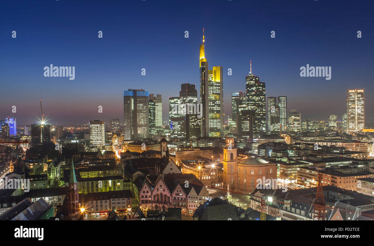 Frankfurt am main city skyline hi-res stock photography and images - Alamy