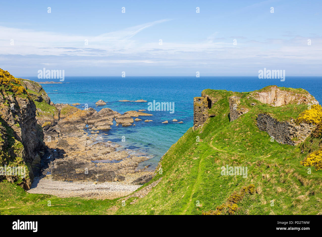 Findlater castle hi-res stock photography and images - Alamy