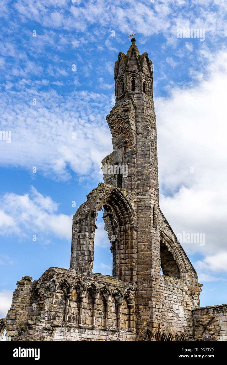 The tower of st andrews cathedral hi-res stock photography and images ...