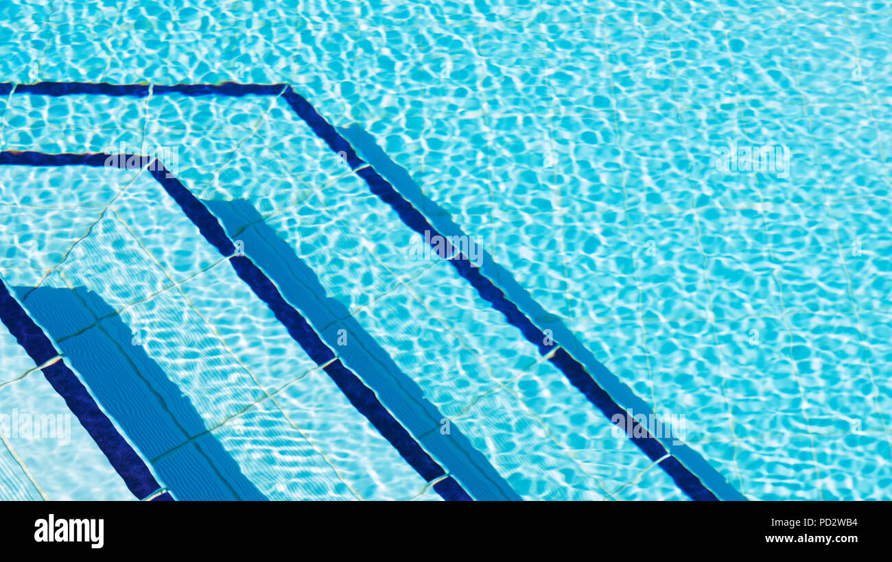 Overhead steps hi-res stock photography and images - Alamy