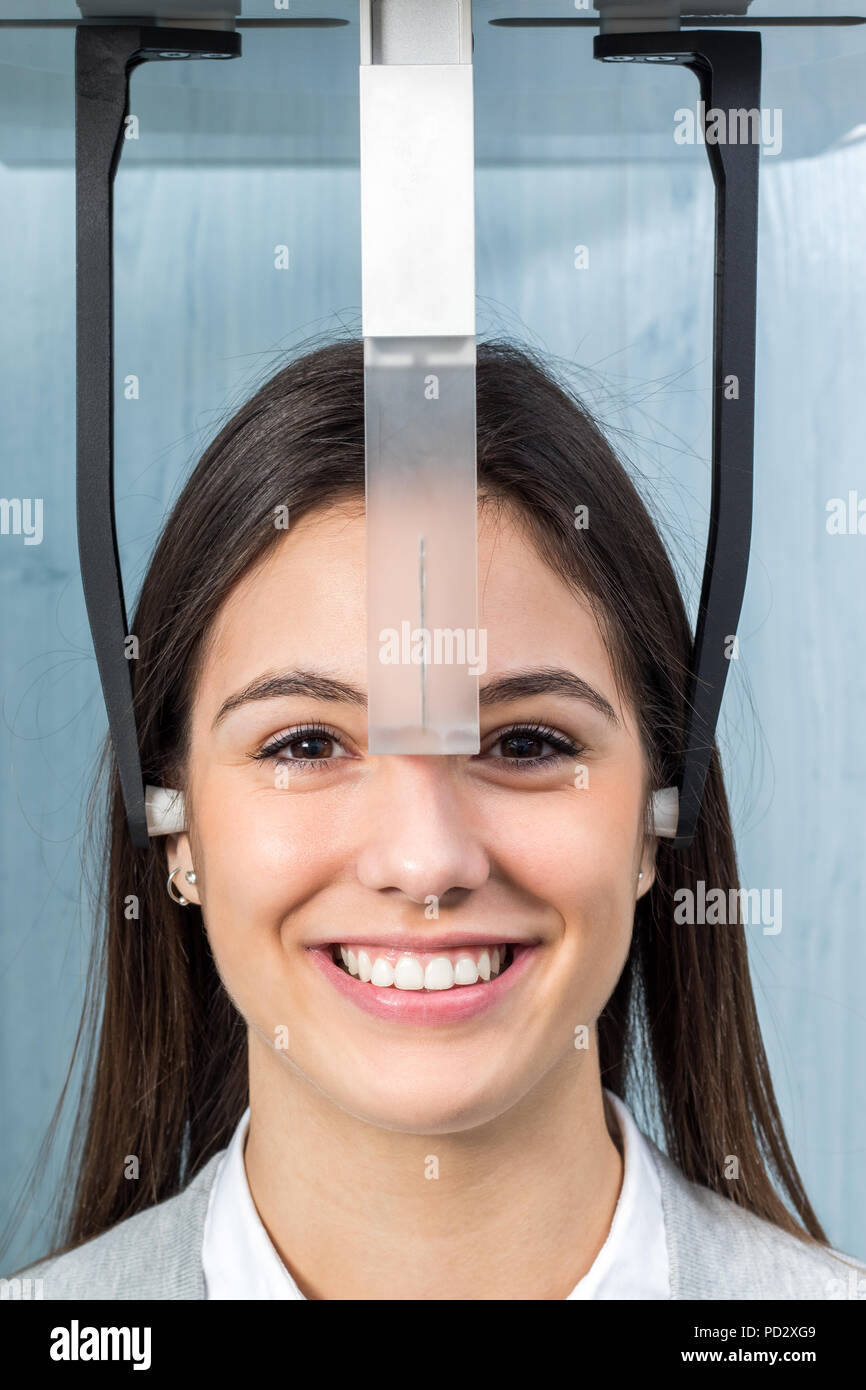 X ray dental machine hi-res stock photography and images - Alamy