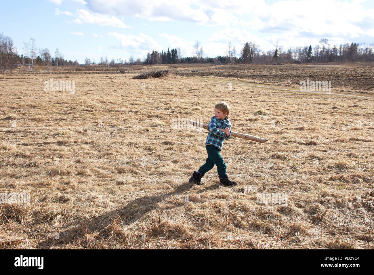 Shoulder carrying pole hi-res stock photography and images - Alamy